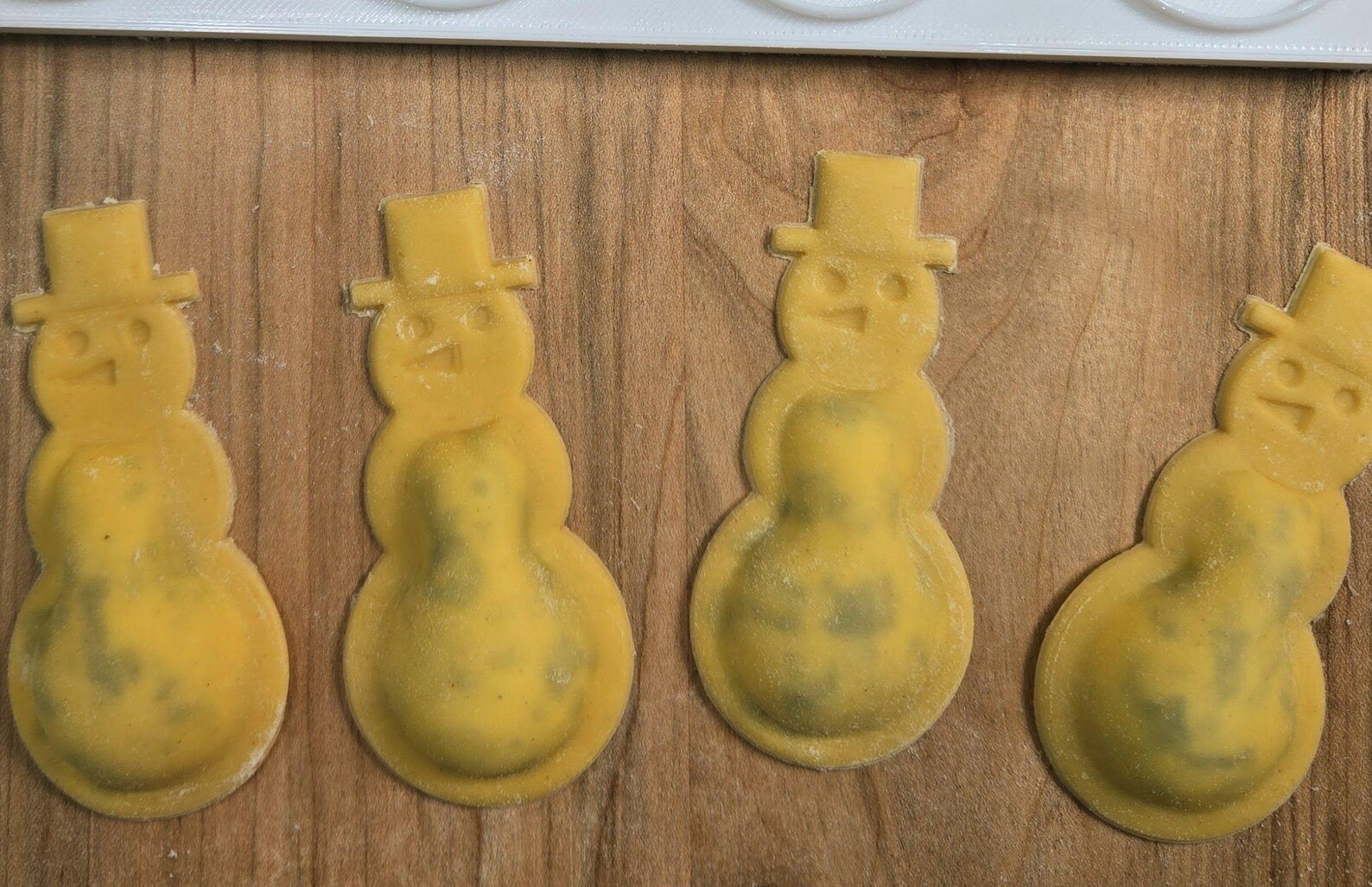 Snowman Ravioli Mold: Winter Pasta Maker - Etsy