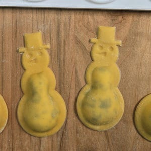 Snowman Ravioli Mold: Winter Pasta Maker - Etsy