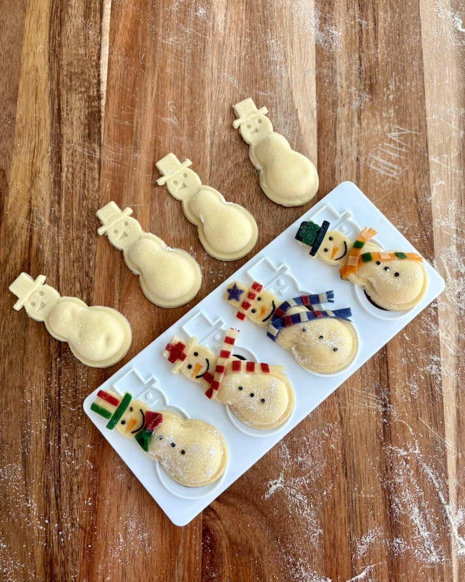 Snowman Ravioli Mold: Winter Pasta Maker - Etsy