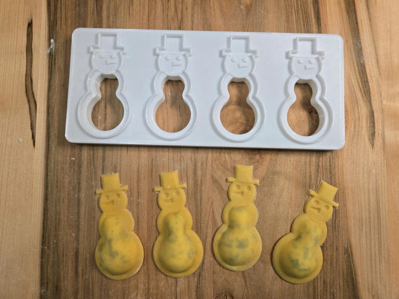 Snowman Ravioli Mold: Winter Pasta Maker - Etsy