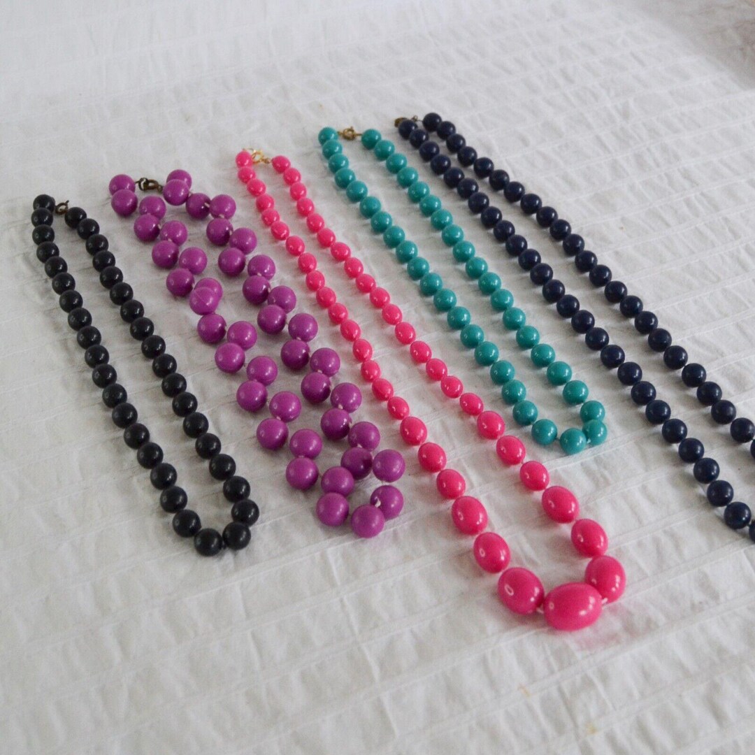 Vintage Plastic Beaded Necklaces Bundle X5 Mixed Colours, Pink Blue ...