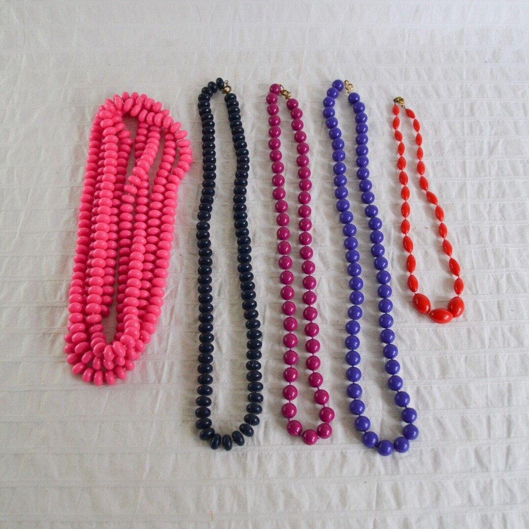 Vintage Plastic Beaded Necklaces Bundle X5 Mixed Colours, Pink Blue ...