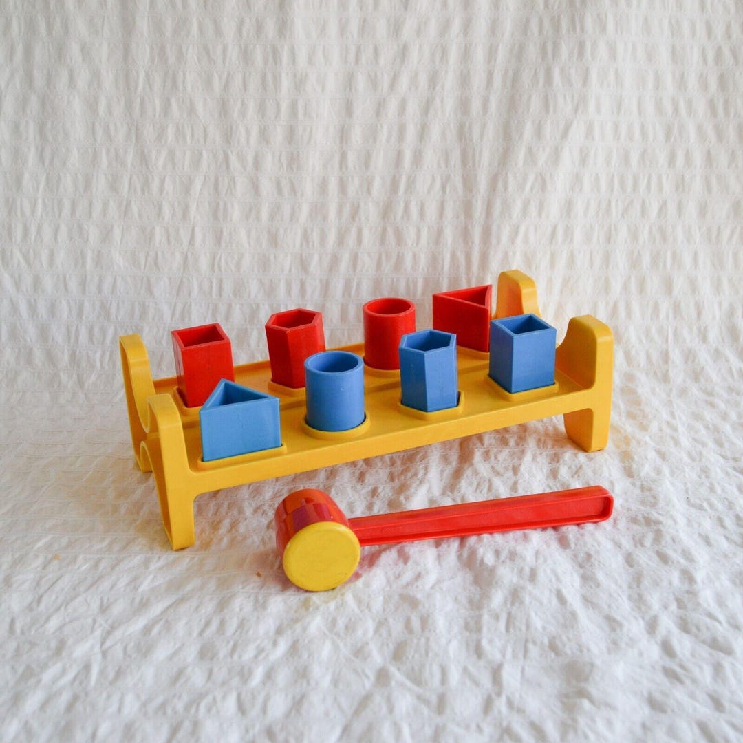 Vintage Invicta Shape Sorter Toy, 1970'S 80'S Plastic Toddler Hammer ...