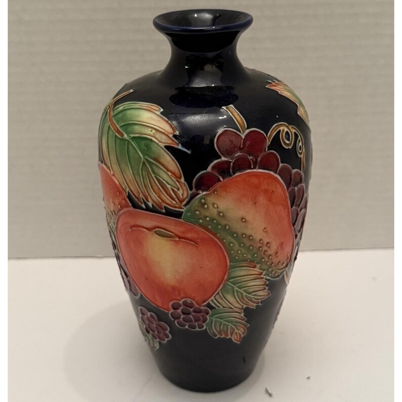 Vtg Moorcroft Style Pottery Vase W/ Tube-lined Fruits on a Dark Blue ...