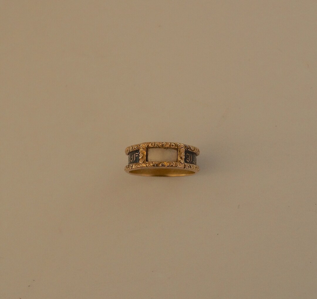 Victorian Mourning Ring 18ct Yellow Gold Black Enamel - 1800s London ...