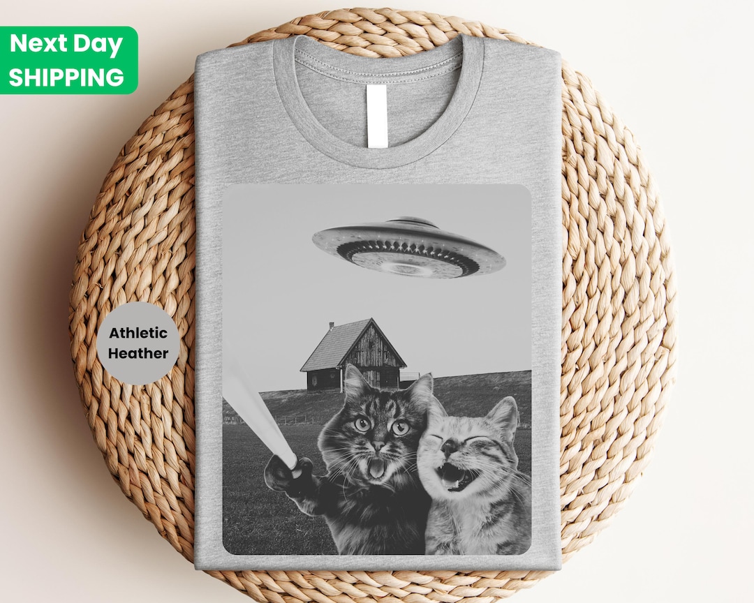 Funny Cat Selfie UFO Shirt, Alien Spaceship Cat Meme Tee, Cat Taking a ...