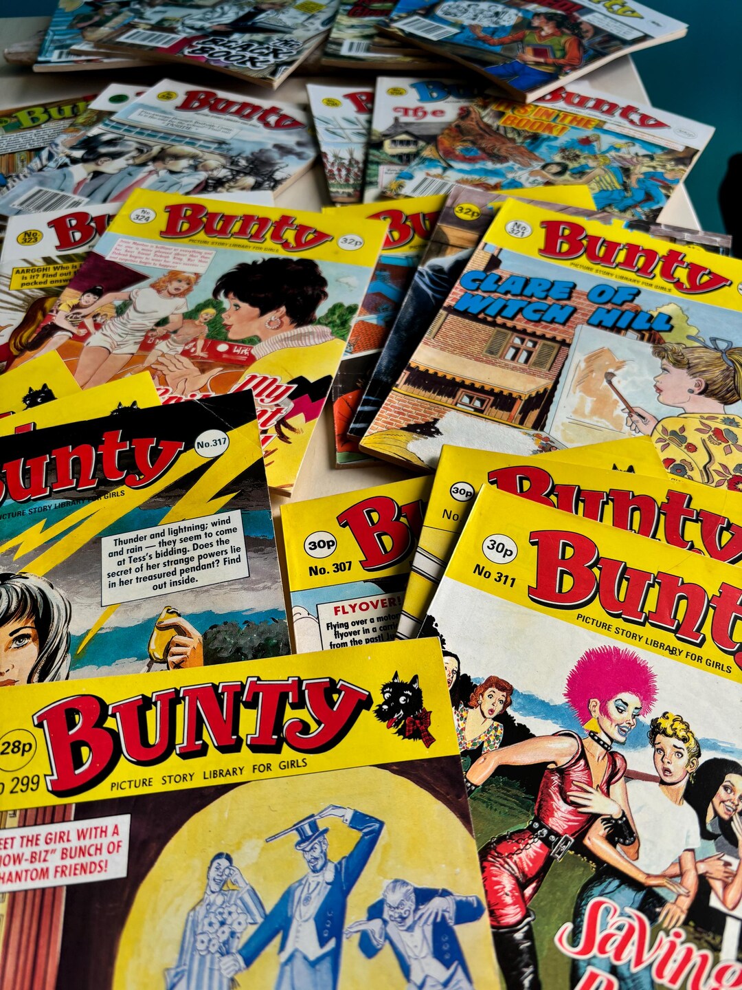 Bunty Magazines From 1988-1989, Girls Graphic Novels, English Girls ...