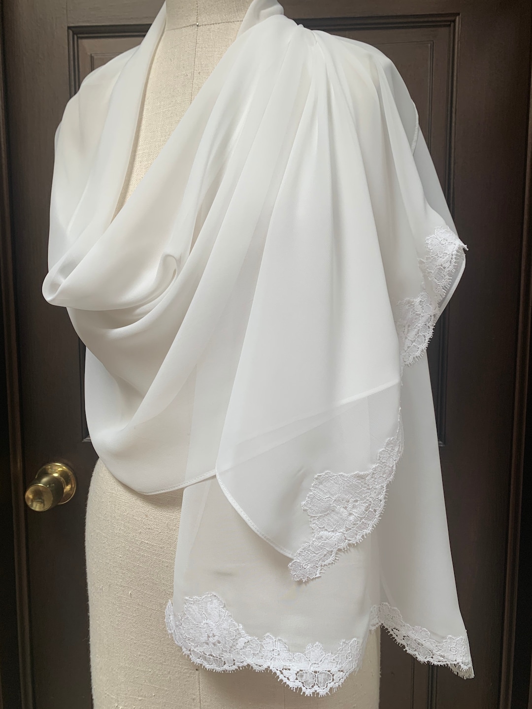 Bridal Ivory Shawl With Chantilly Lace - Etsy