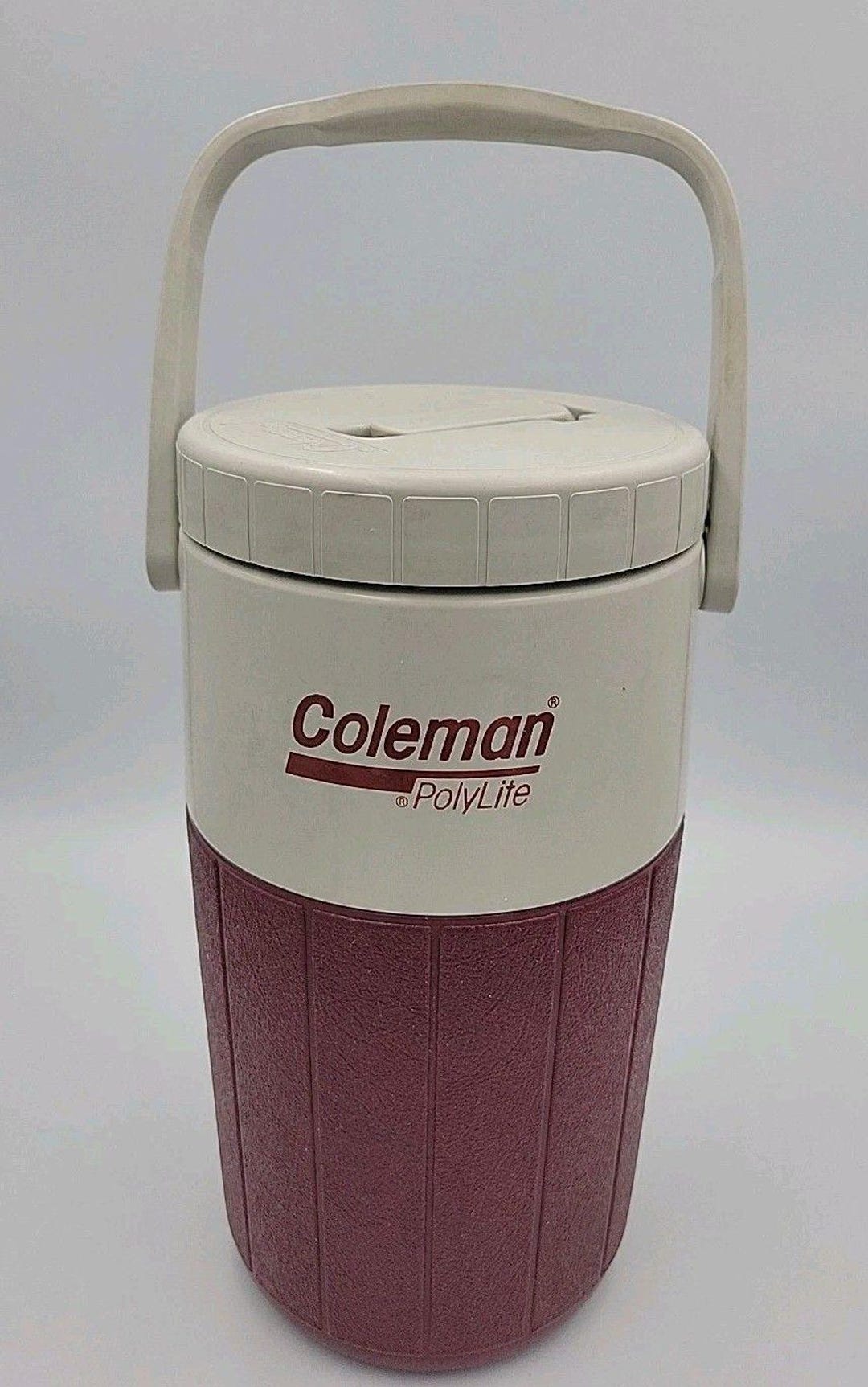 Coleman Poly Lite Half Gallon Jug With Spigot Very Good Condition Red ...