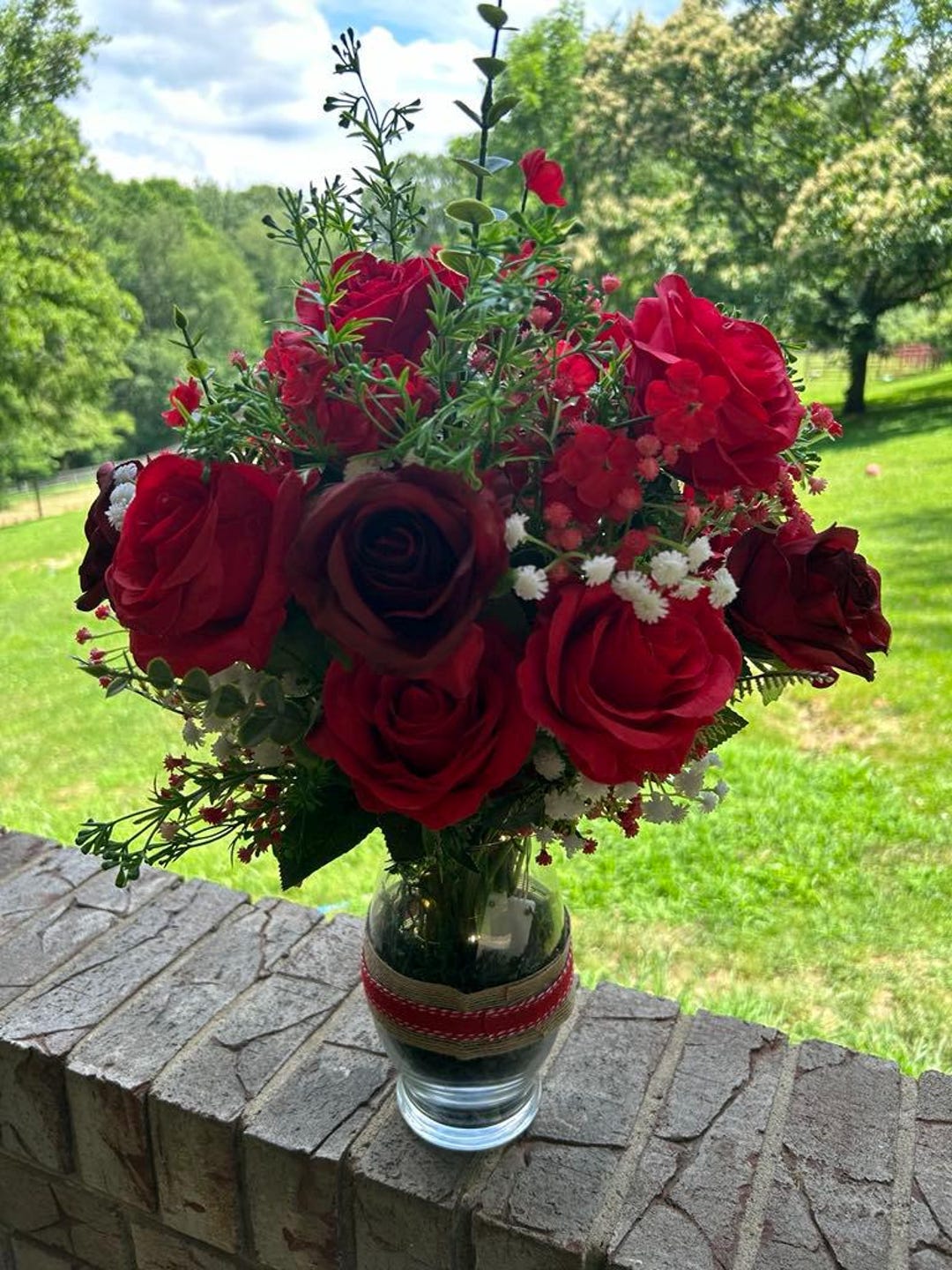 Beautiful Artificial Red Rose Bouquet W / Cardinal - Comes W / Vase ...
