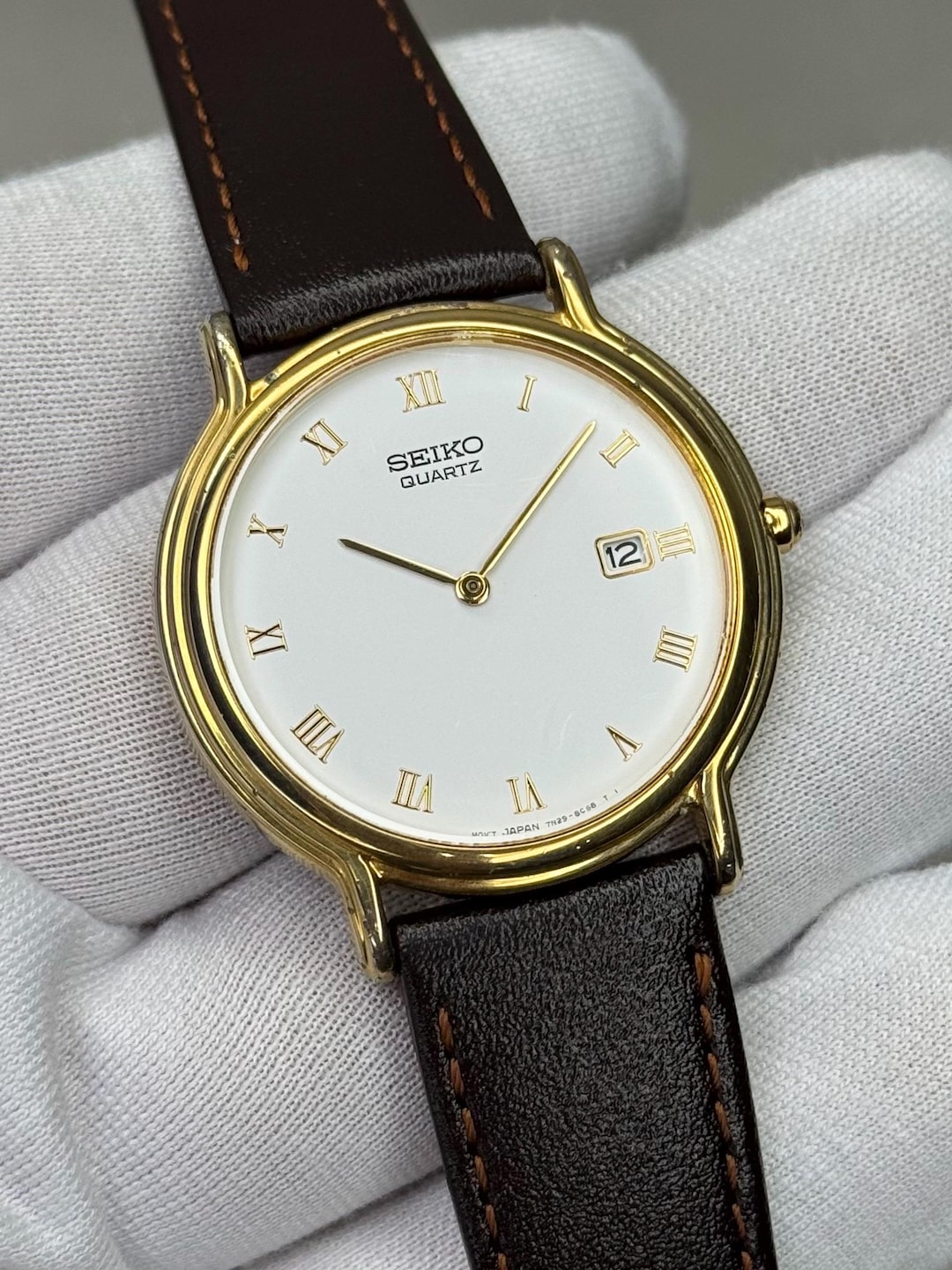 Rare Seiko Quartz 7N29-8A70 “roman Figure” White Dial • Japan Watch ...