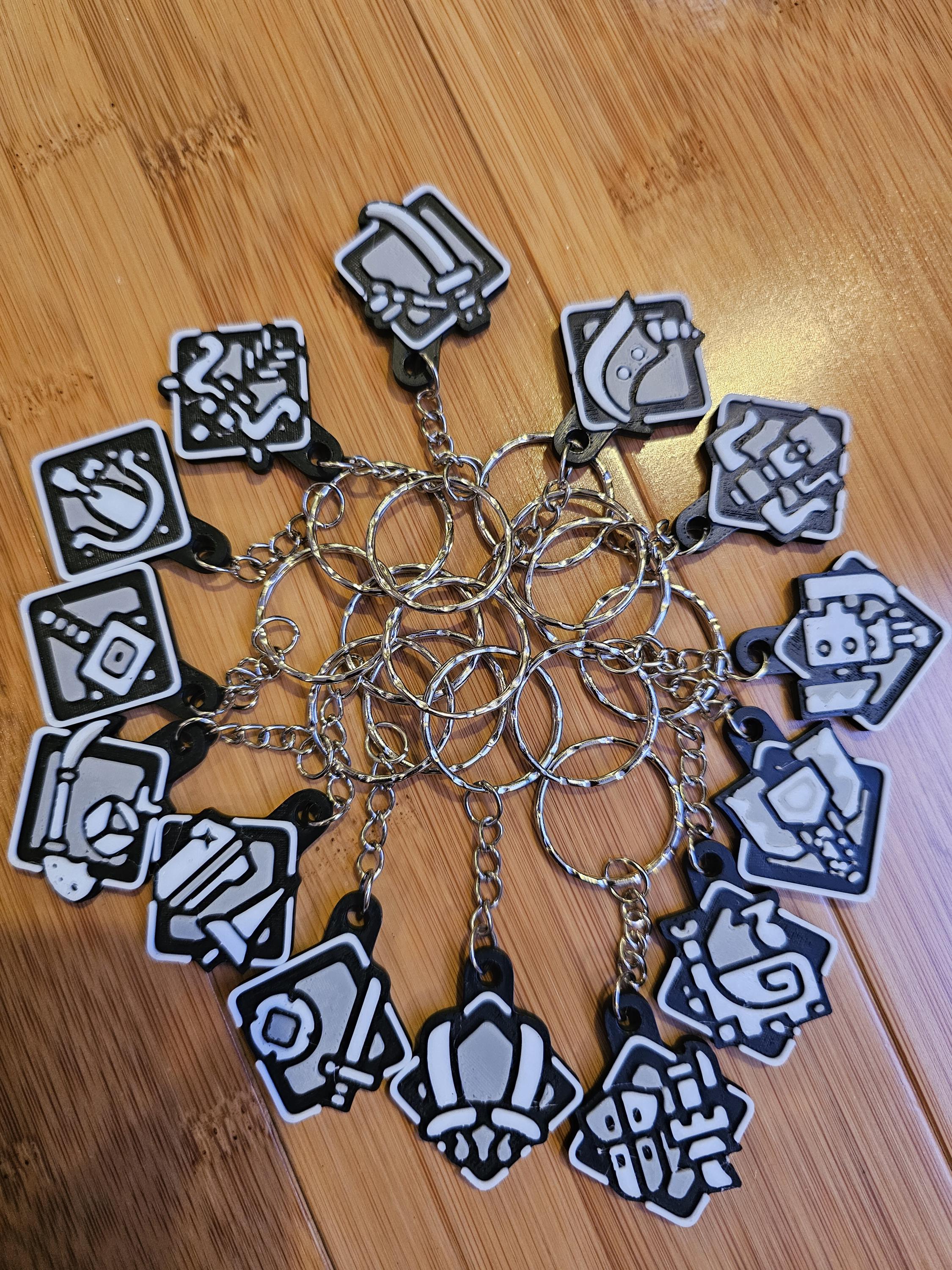 Monster Hunter Weapon Keychains - Variety of Colors - Etsy