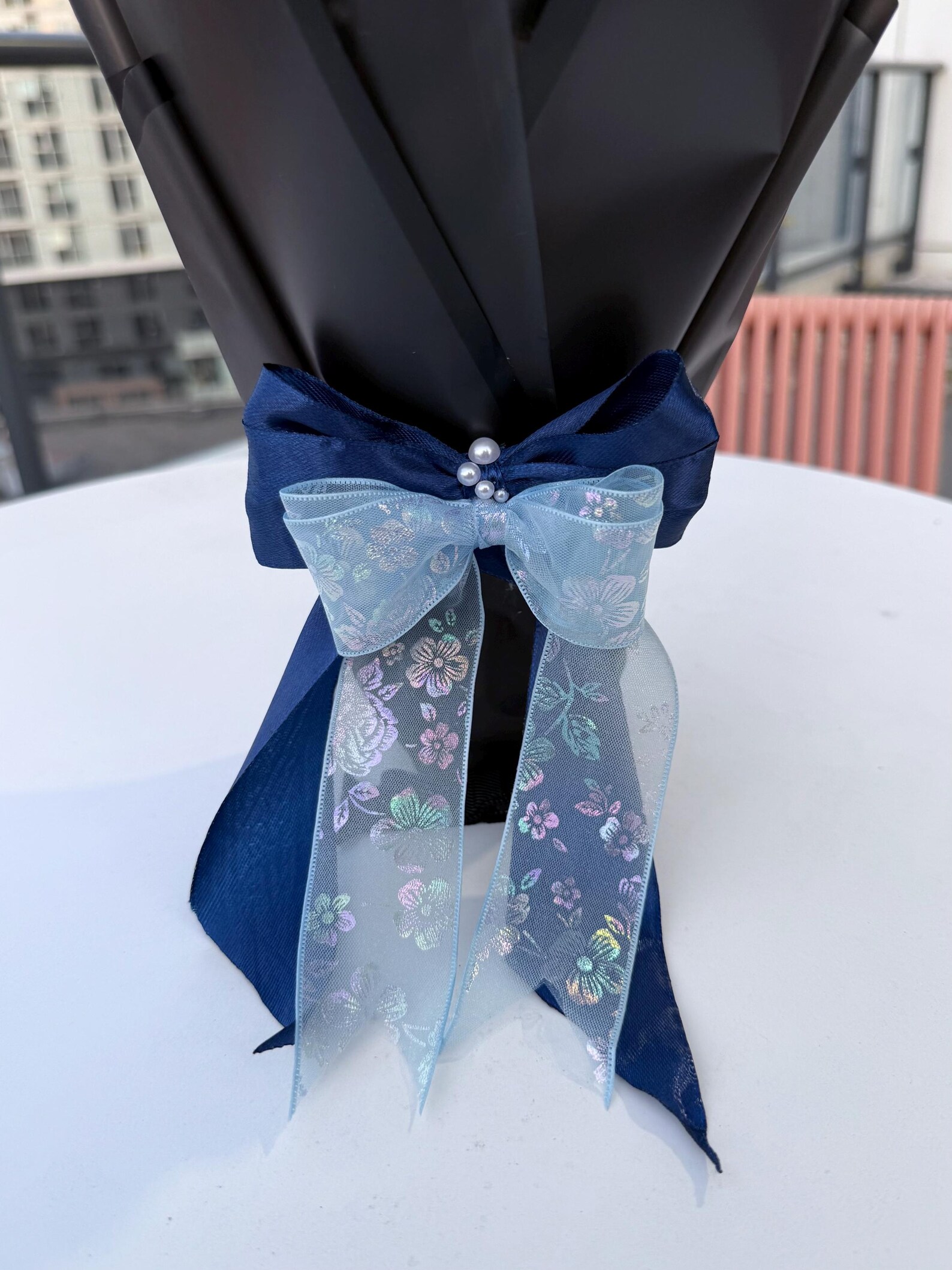 Midnight Sky – 8-rose Graduation Bouquet With Celestial Wrap & Class of ...