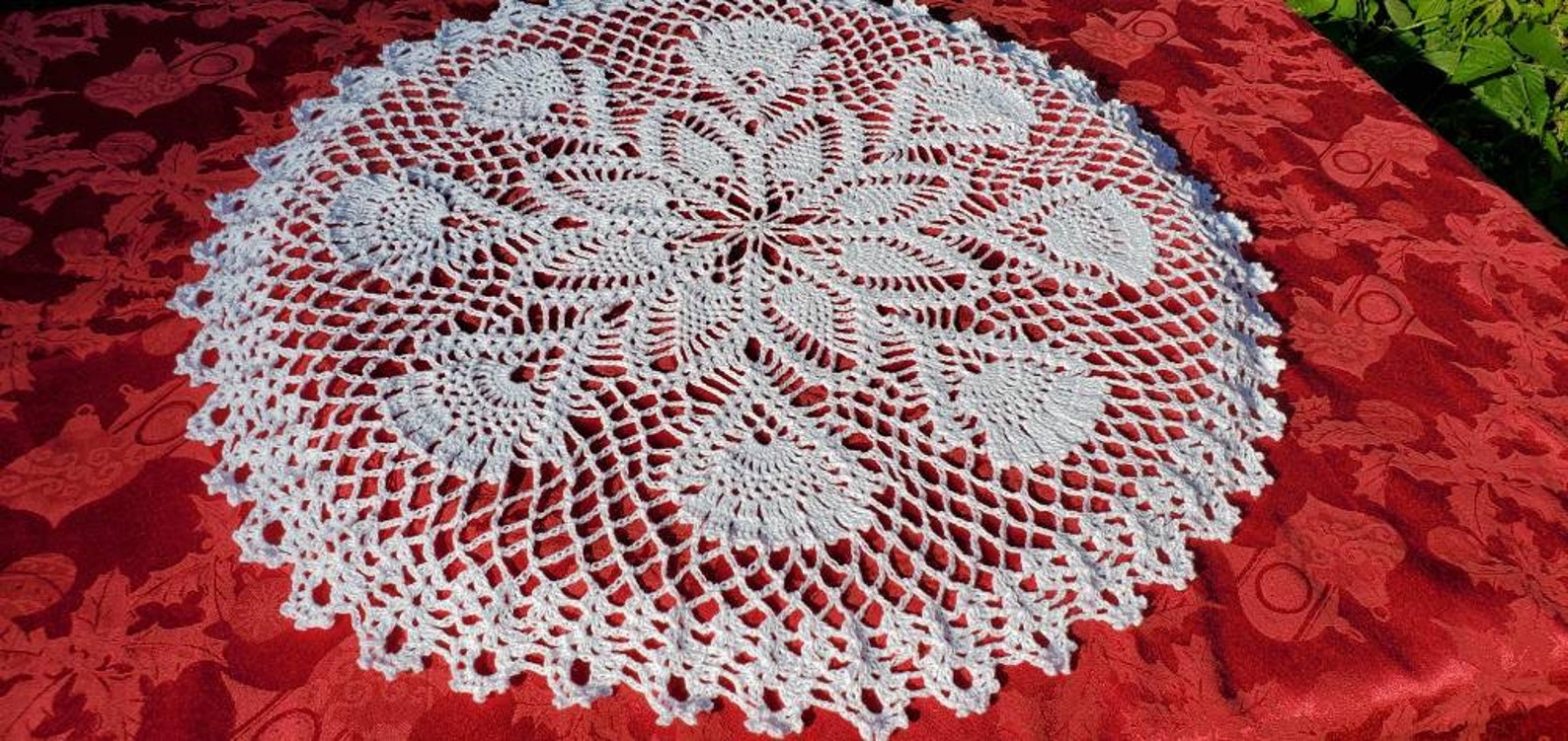 Scottish Thistle Table Topper, Unique Dining Room Decor, Tabletop ...