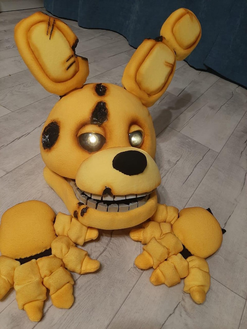 Spring Bonnie Cosplay Helmet – Fnaf-inspired Animatronic Mask – Glowing ...
