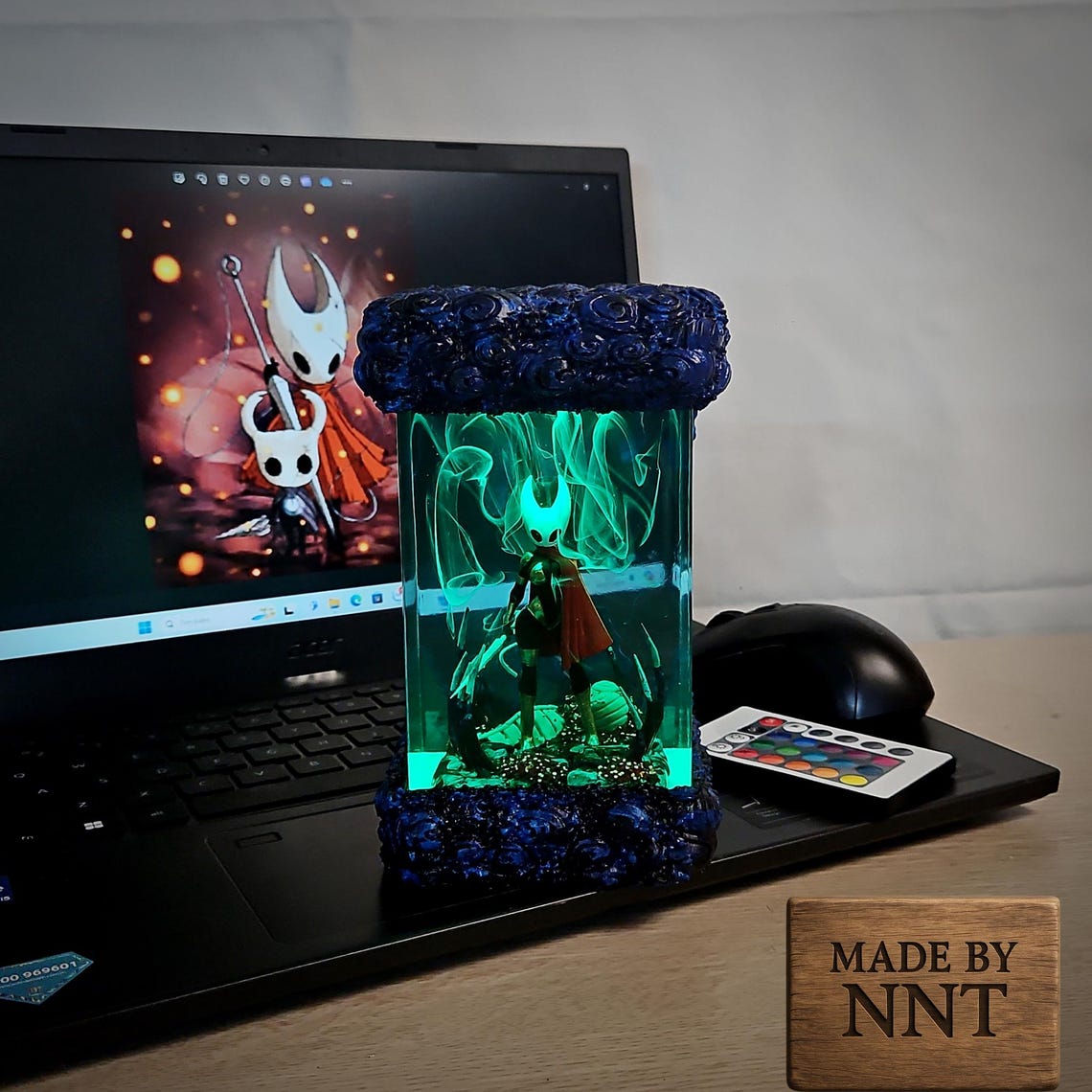 Handmade Hollow Knight Hornet Resin Lamp: LED Diorama Night Light - Etsy