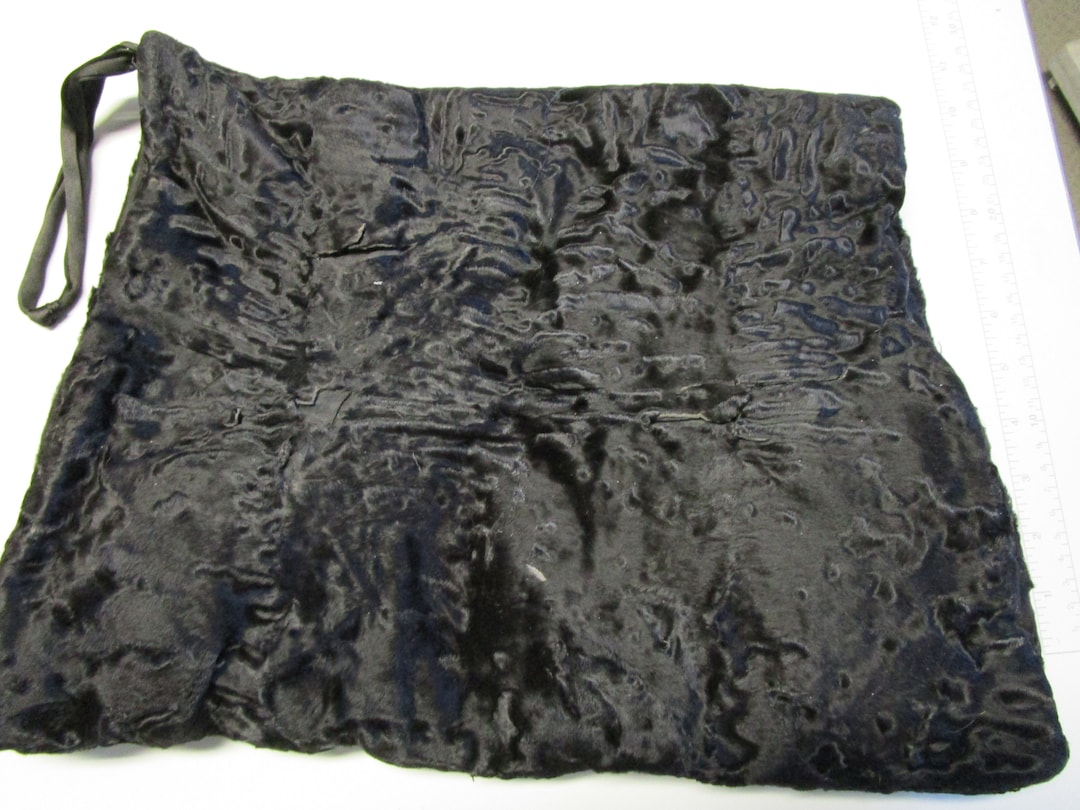 Black Persian Lamb Muff 1940s With Waldes USA Zipper - Etsy