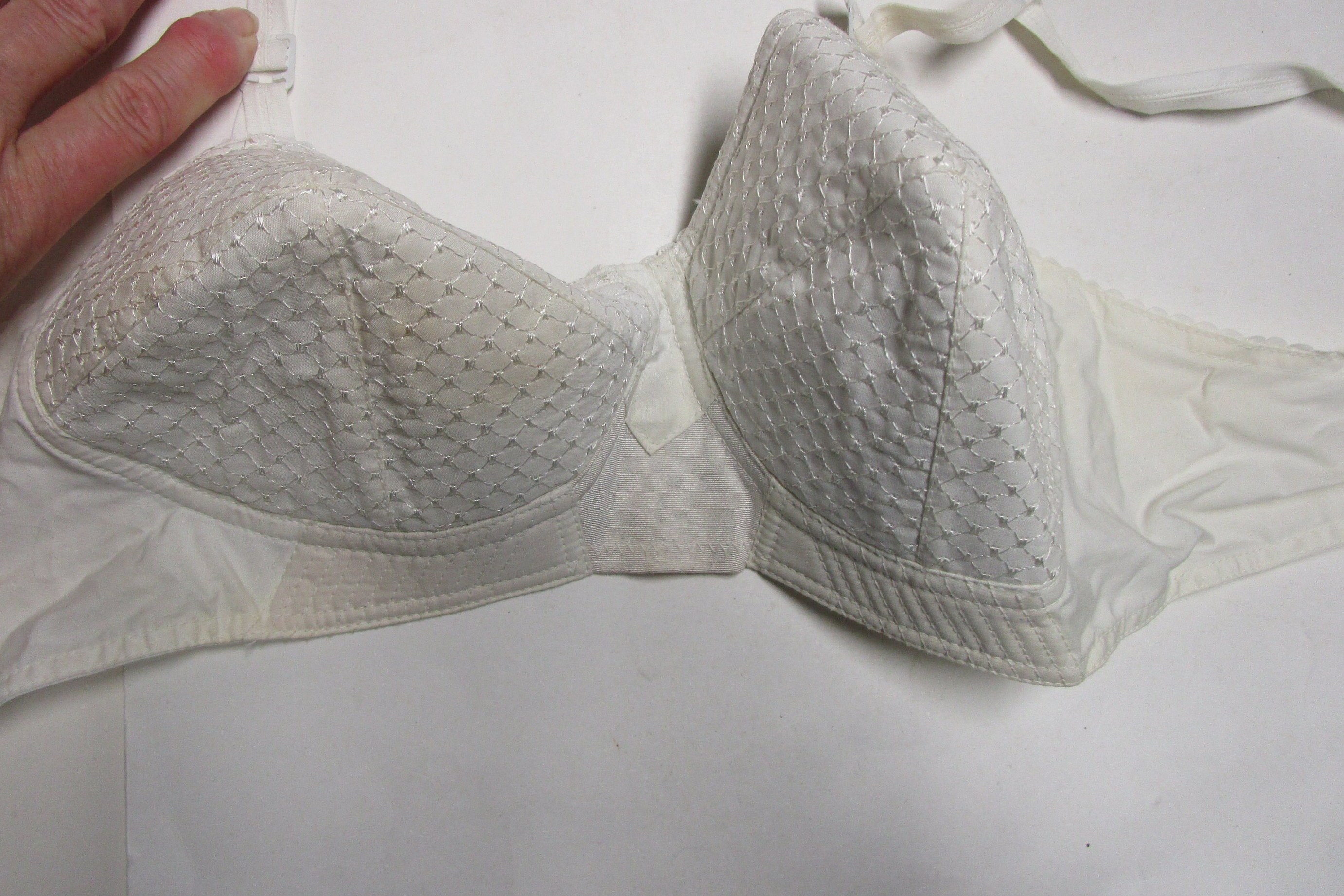 Vintage Isis Brand White Cotton Bra Size 36B 60s - Etsy