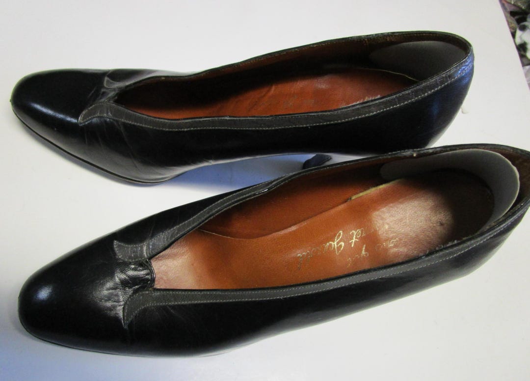 Vintage Margaret Jerrold Black With Gray Trim Leather Pumps Shoes, Size ...