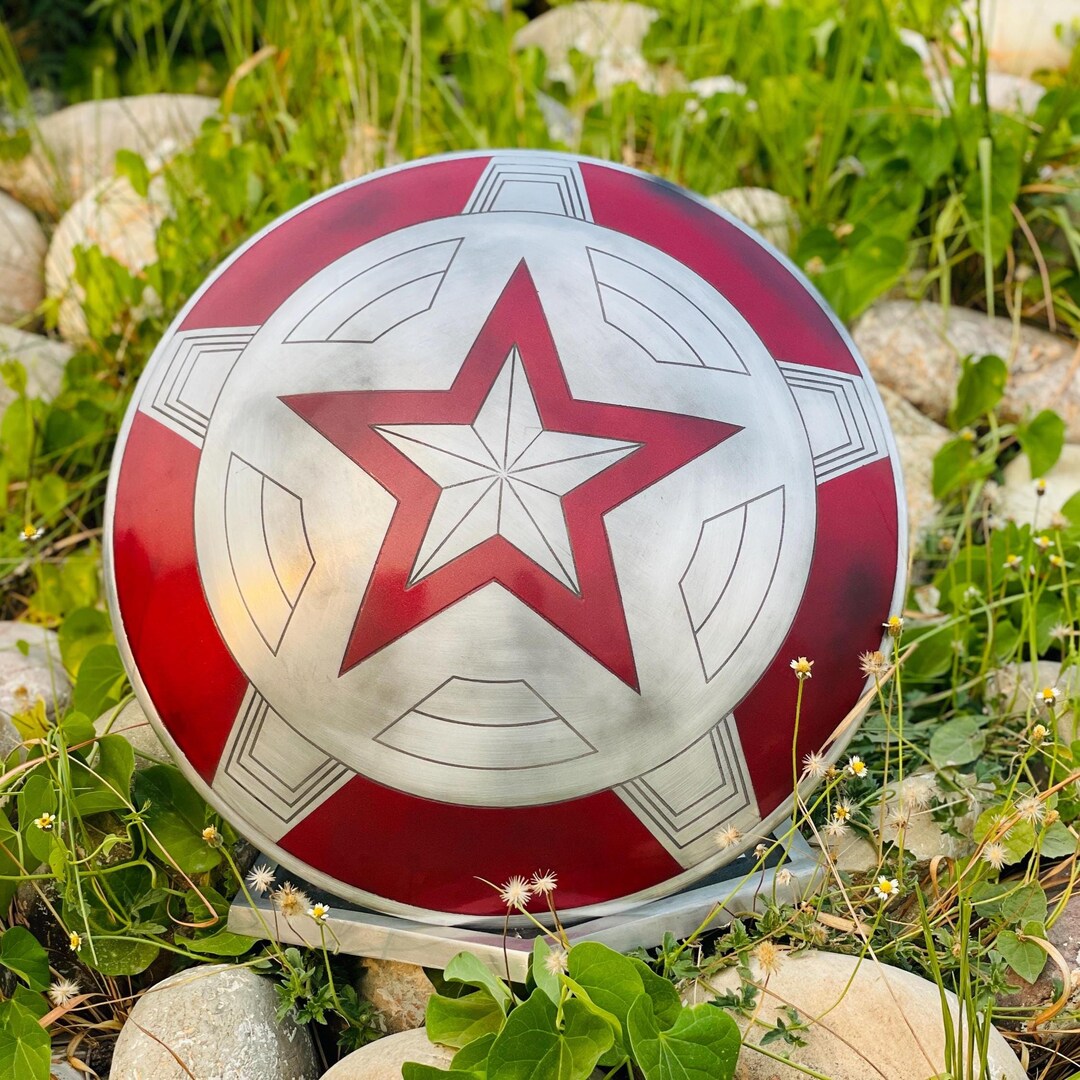 Red Guardian Shield - Battle Warrior Hero Shield - Medieval Shield ...