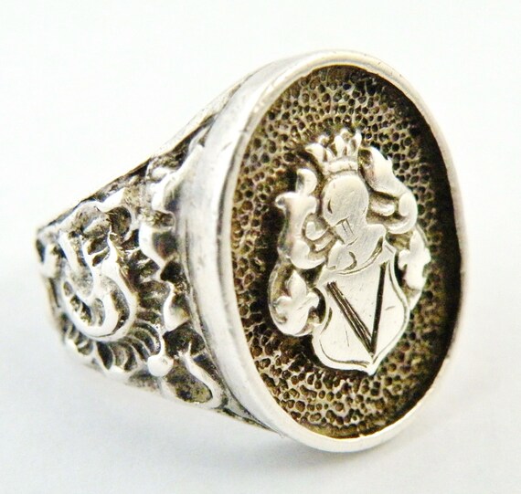 Large silver signet ring heraldic armorial knight ste… - Gem