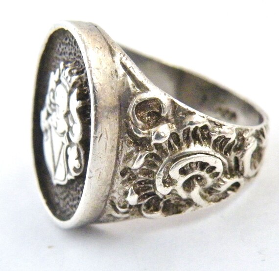 Large silver signet ring heraldic armorial knight ste… - Gem