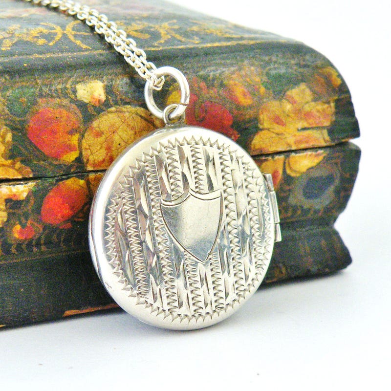 Shield Locket - Etsy