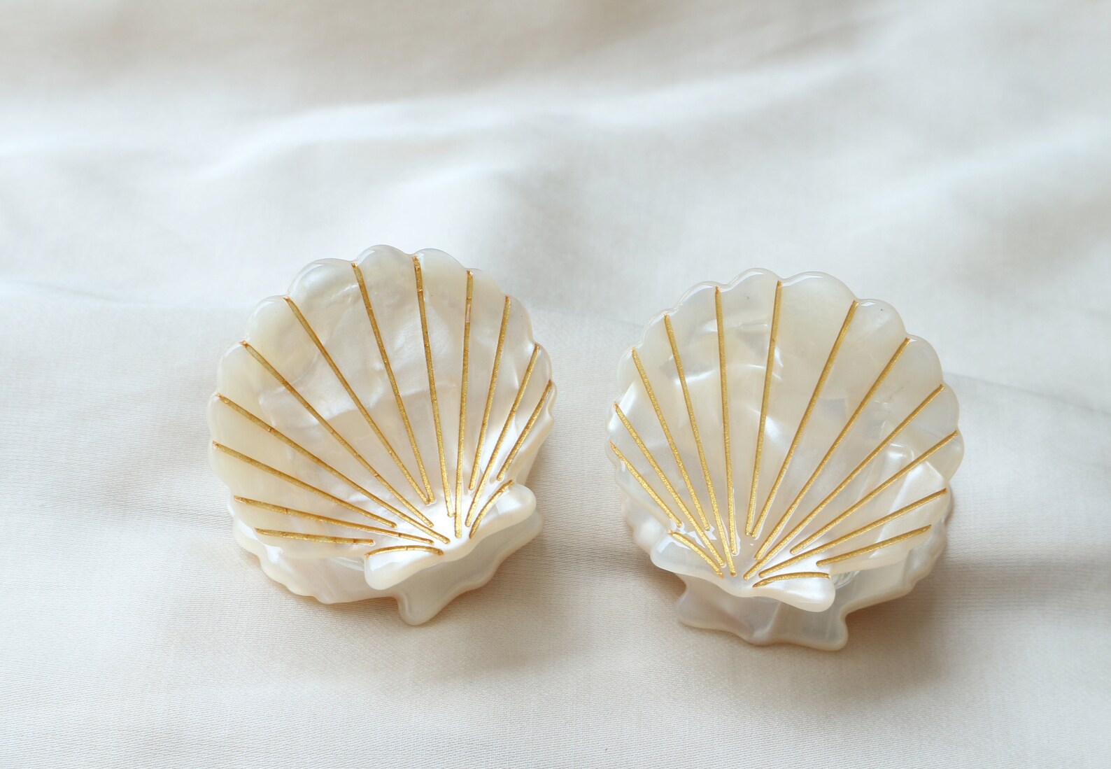 Clams Shell Hair Clips Seaside Shell Hair Clip Sea Shell - Etsy