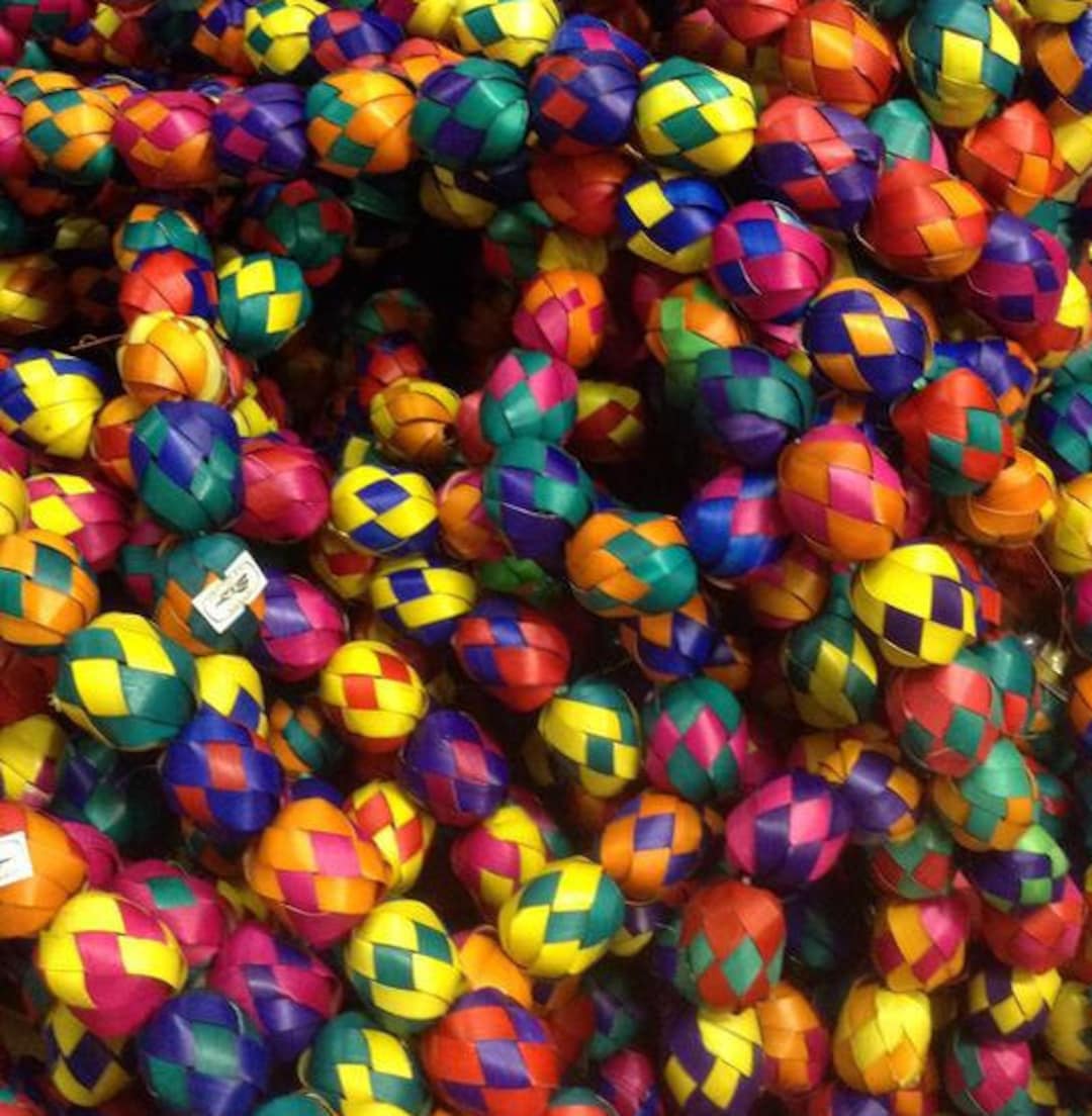 Christmas Tree Palm Garland Round Mexican Spheres Fiesta Christmas ...