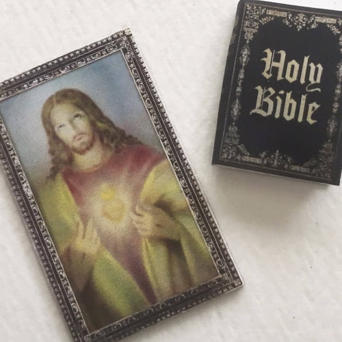 Holy Bible and Picture of Jesus Miniatures in 1:12 Scale for - Etsy