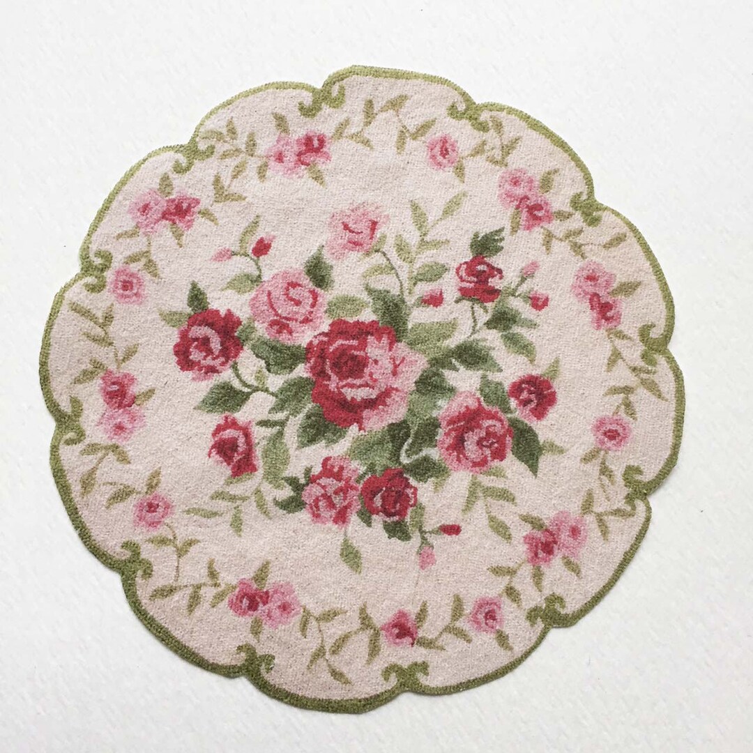 Scale Miniature Round Scallop Edge Rose Pattern Rug Half Scale ...