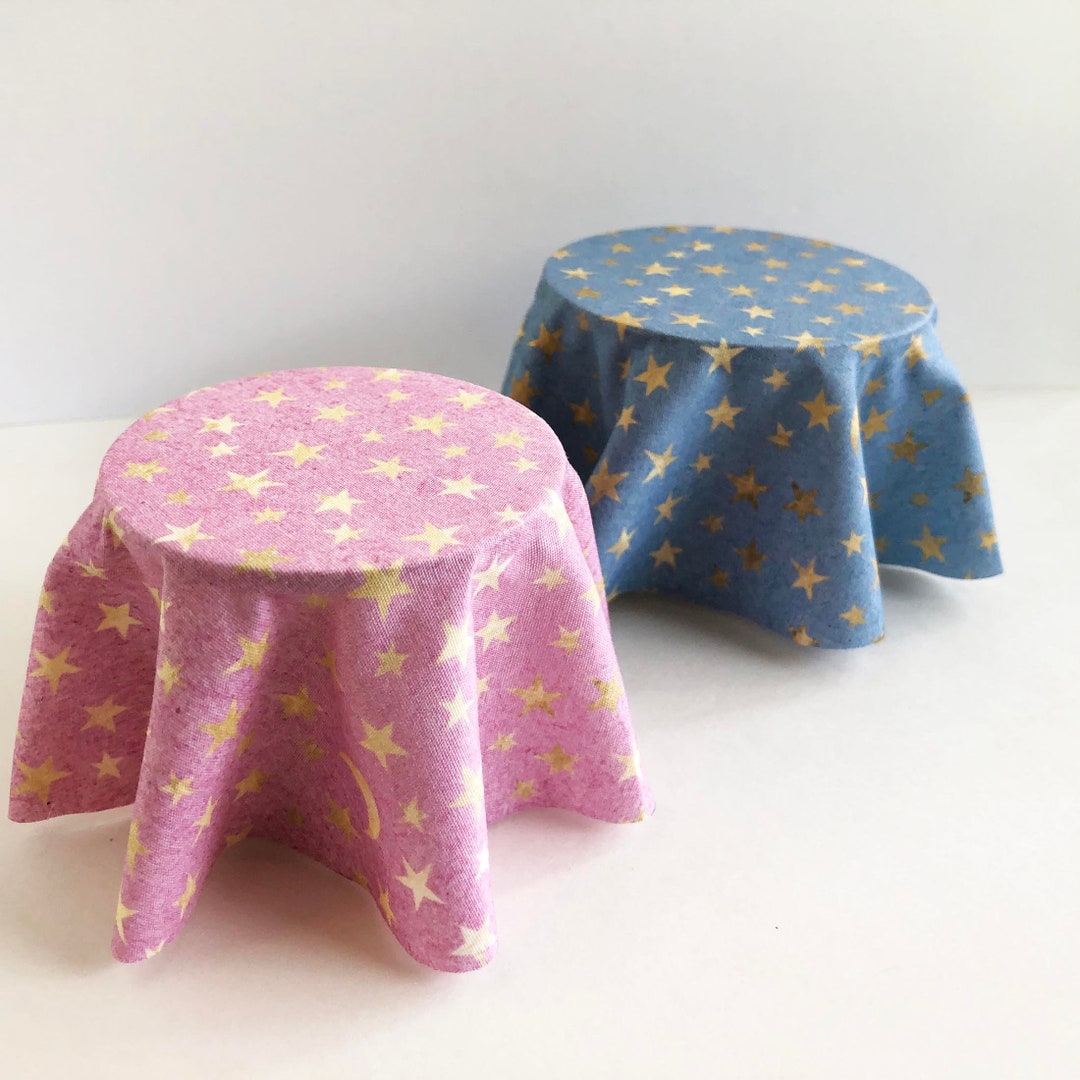 Round Table With Cloth Table Skirt in Pink or Blue in 1/24 or 1/12 ...