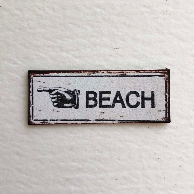 Miniature Hand Pointing to the Beach Sign of Your Choice 1:12 Scale for ...
