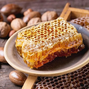 Raw Honeycomb: 100% Natural Unfiltered Honey in Comb, 1.1lb - 500g - Etsy