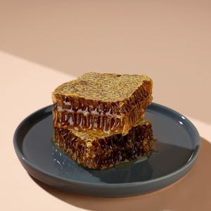 Raw Honeycomb: 100% Natural Unfiltered Honey in Comb, 1.1lb - 500g - Etsy