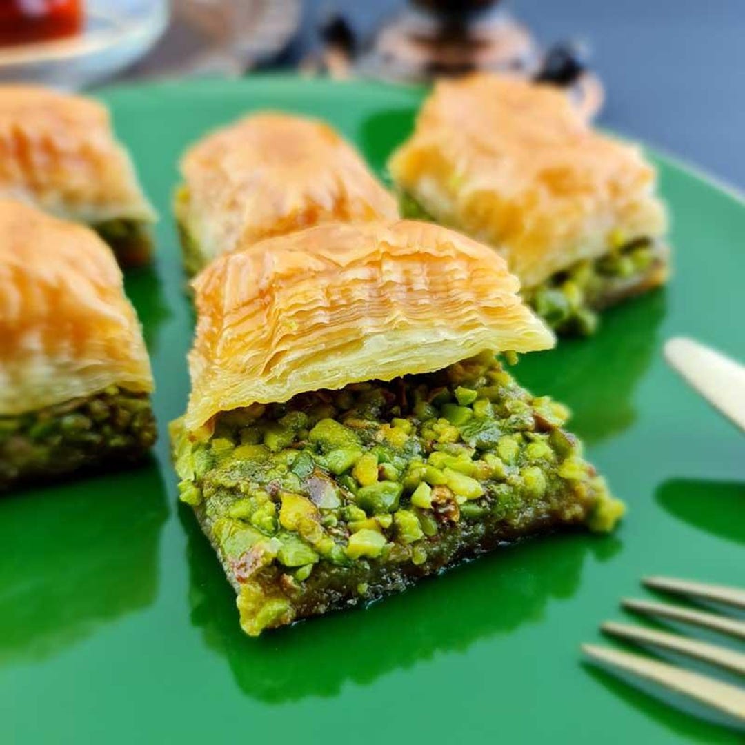 Real Turkish Pistachio Baklava, Gourmet Pastry (6 Pieces) - Etsy