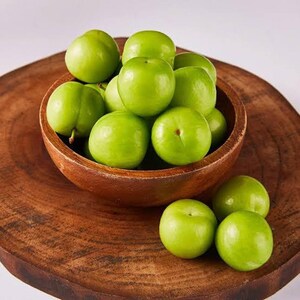 Fresh Crunchy Green Plums – Premium Turkish Sour Green Plum – Seasonal ...