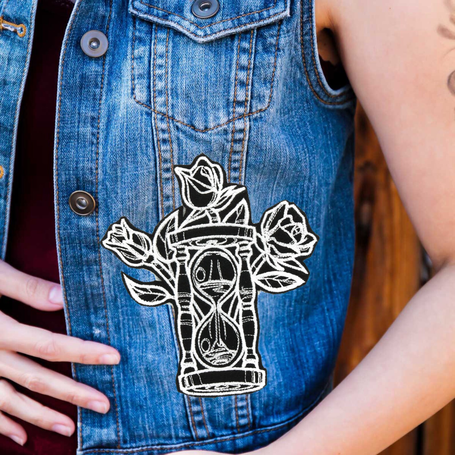 Hourglass and Roses Black and White Iron on Embroidered Patch - Etsy