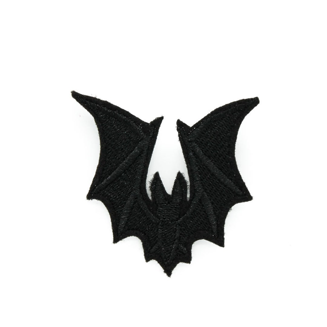 Small Vampire Bat Gothic Iron on Embroidered Patch - Etsy