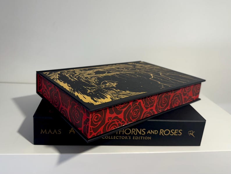 HARDCOVER ACOTAR Collectors Edition - Stencilled Sprayed Edges - Etsy