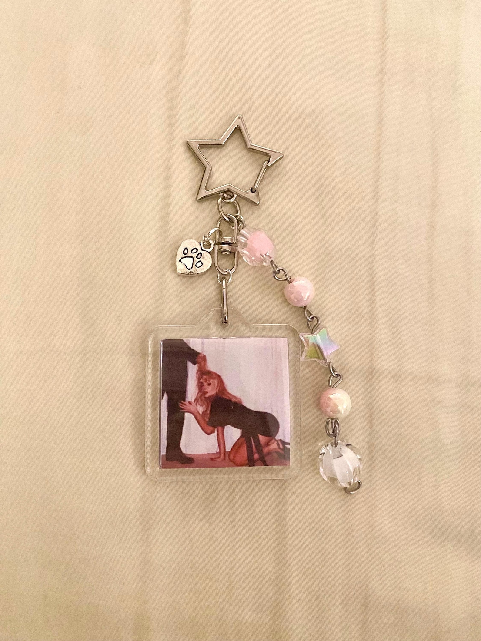 Sabrina Carpenter Man's Best Friend Album Keychain - Etsy