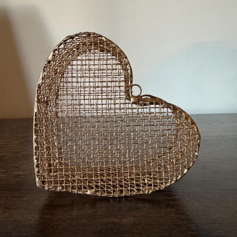 Wire Heart Basket - Etsy
