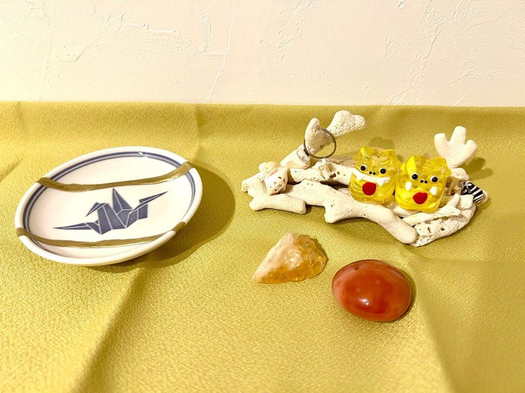 Kintsugi-inspired Magnet | Origami Crane Design | Symbol of Peace ...