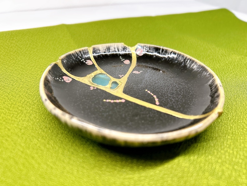 Plato Kintsugi con reparación de vidrio translúcido: arte de fusión de ...