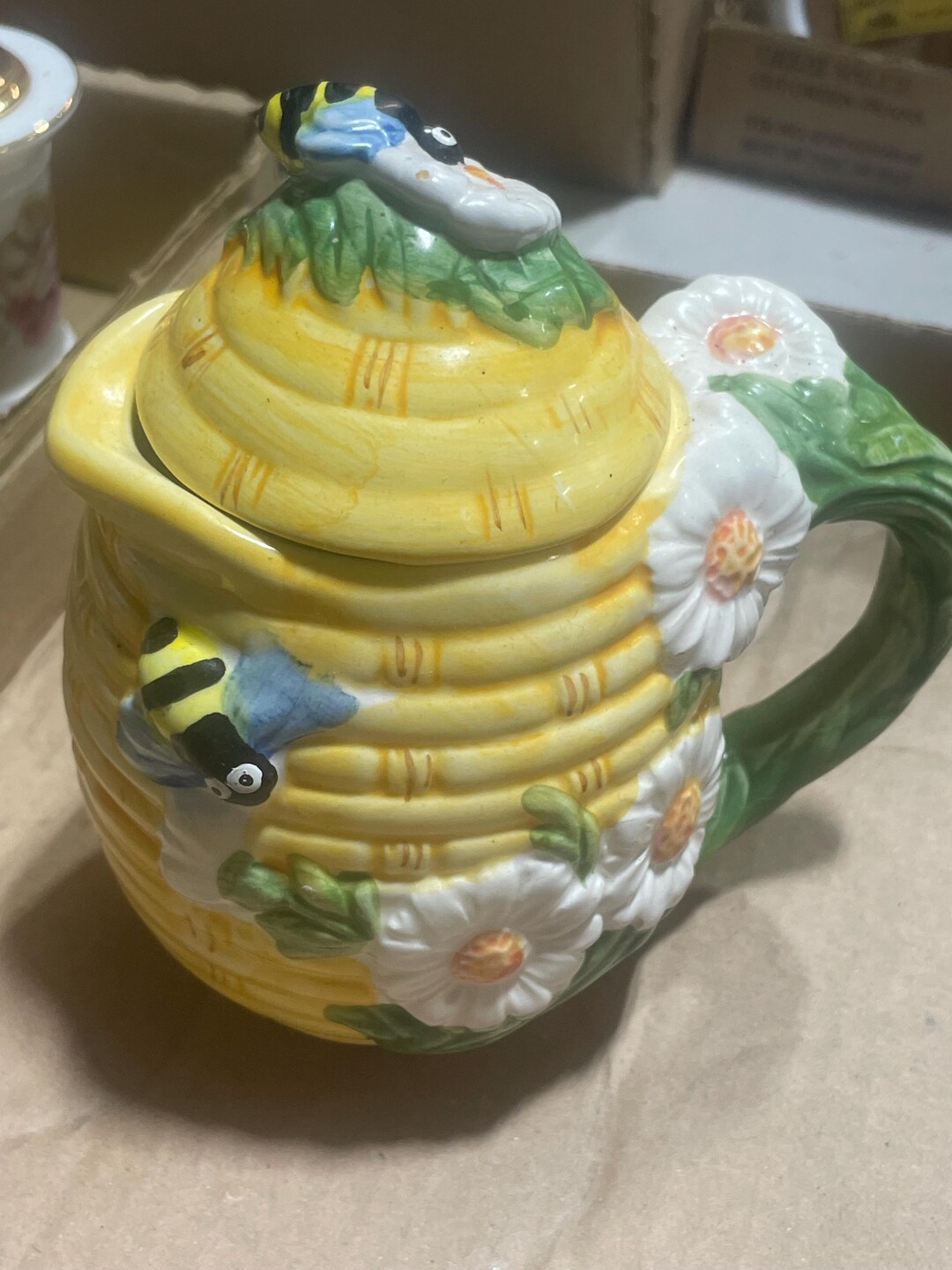 Vintage Honey Bee Hive Tea Pot - Etsy