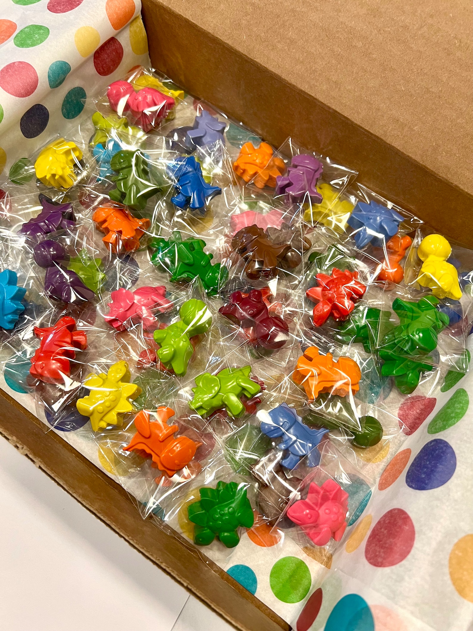 Dinosaur Crayon Party Favors, Set of 50, Non-candy Kids Gift. Classroom ...
