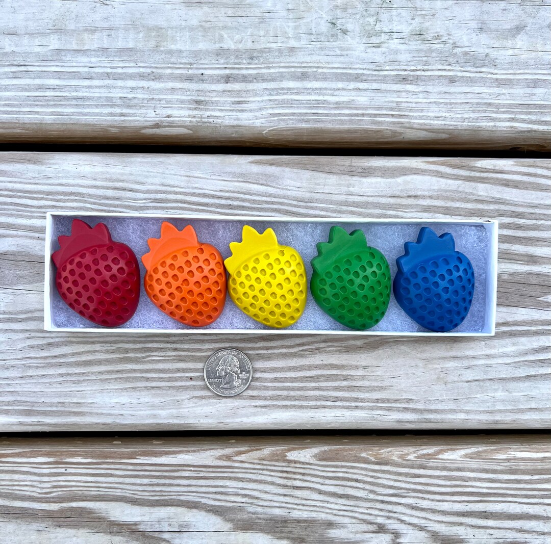 Lot of 5 Large Strawberry Crayons Party Favor Birthday Party - Etsy