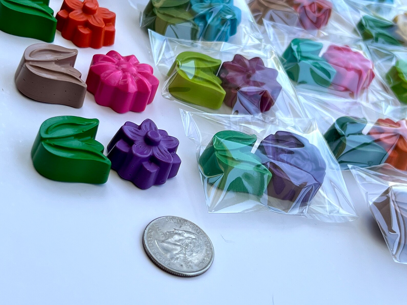 Lot of 25 Flower Crayons, Class Party, Birthday Party Favor, Non Candy ...