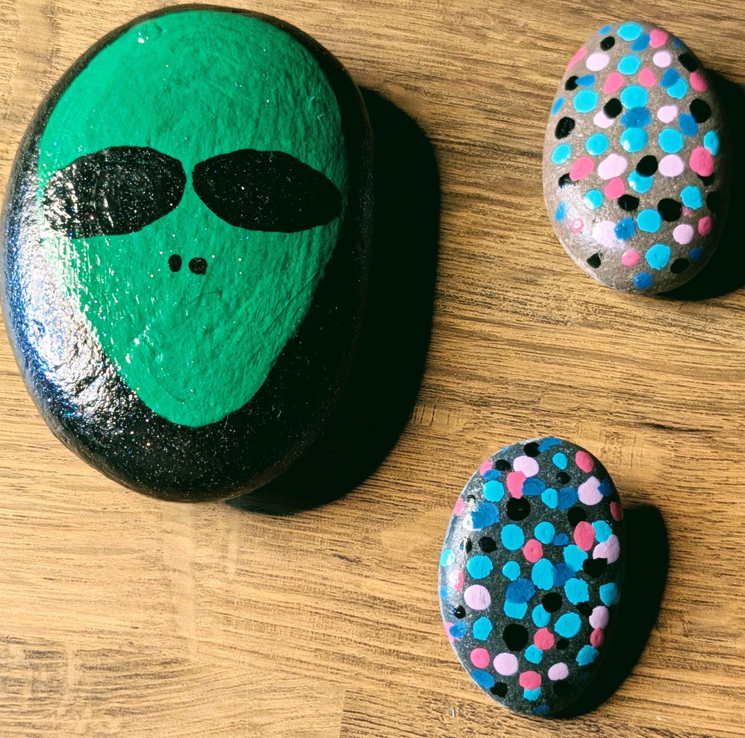 Painted Stones - Alien Galaxy - Etsy