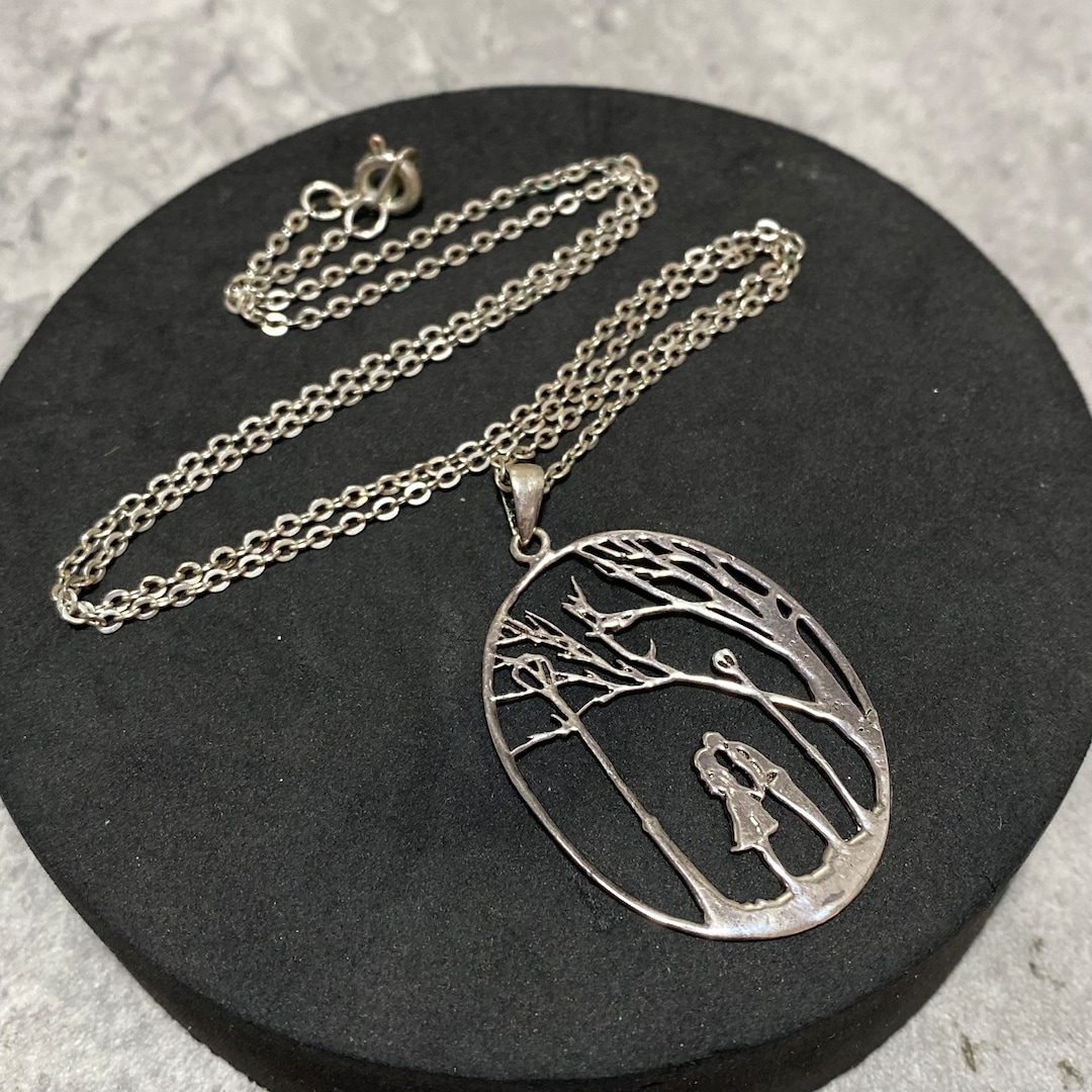 STERLING SILVER Cute Couple Kissing Pendant Necklace 925 Chain 46cm 18 ...